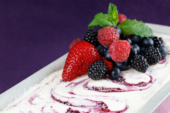 GW2 Mintberry Swirl Gelato – Nahdala's Kitchen